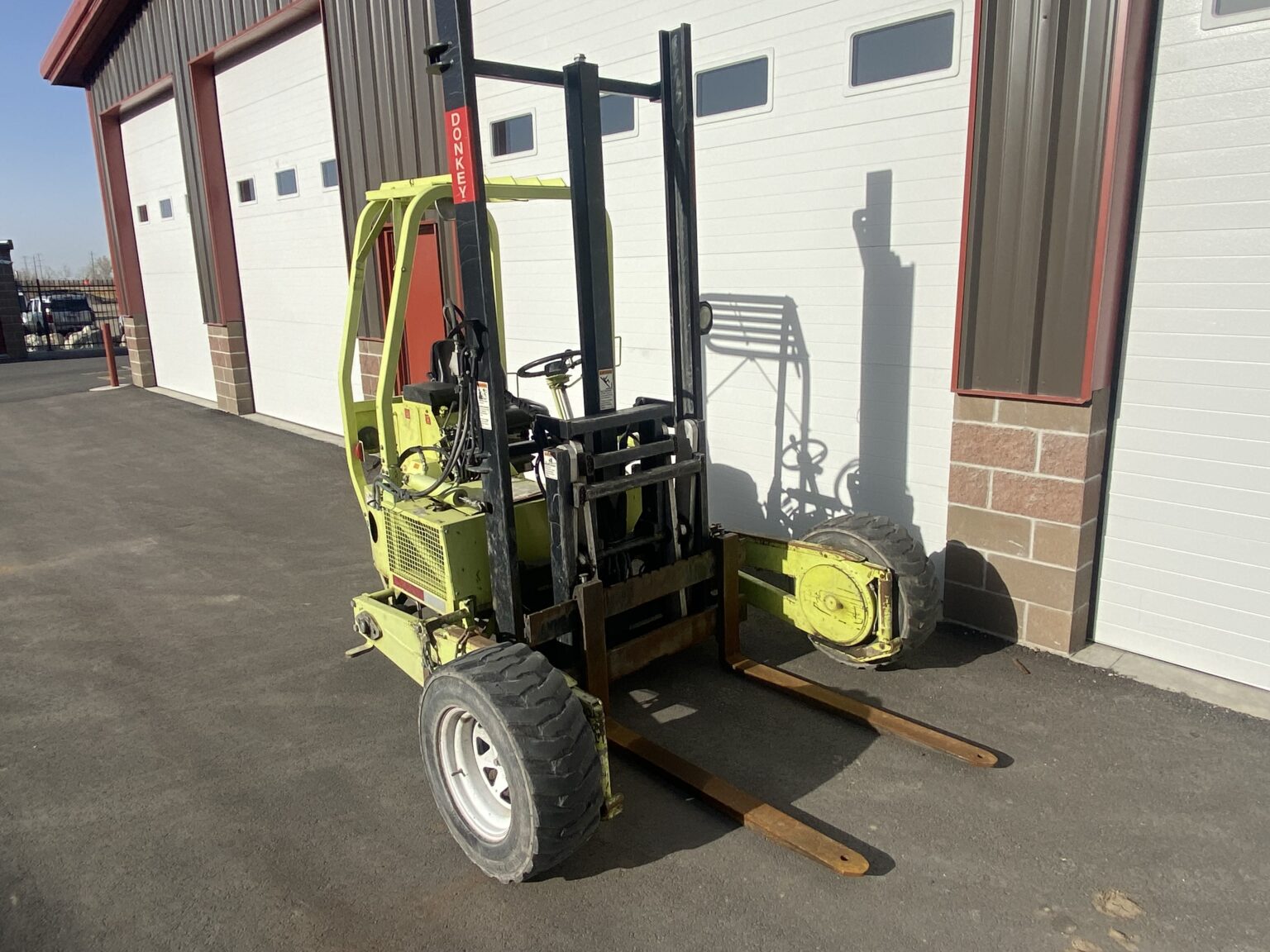 2007 Donkey Forklift | BP Turf